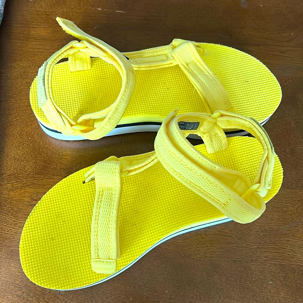 Teva Flatform Universal Mesh Print Sandals Yellow - Gem